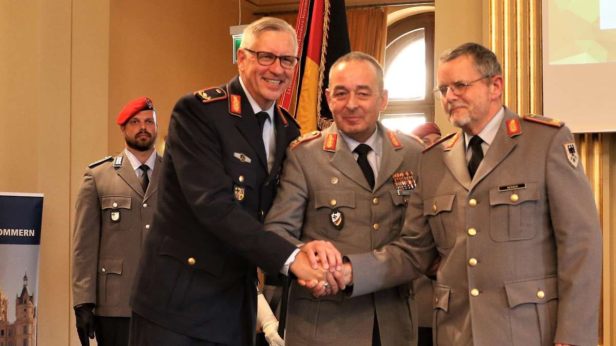 Nerger übernimmt Führung Landeskommando MV - Behörden Spiegel