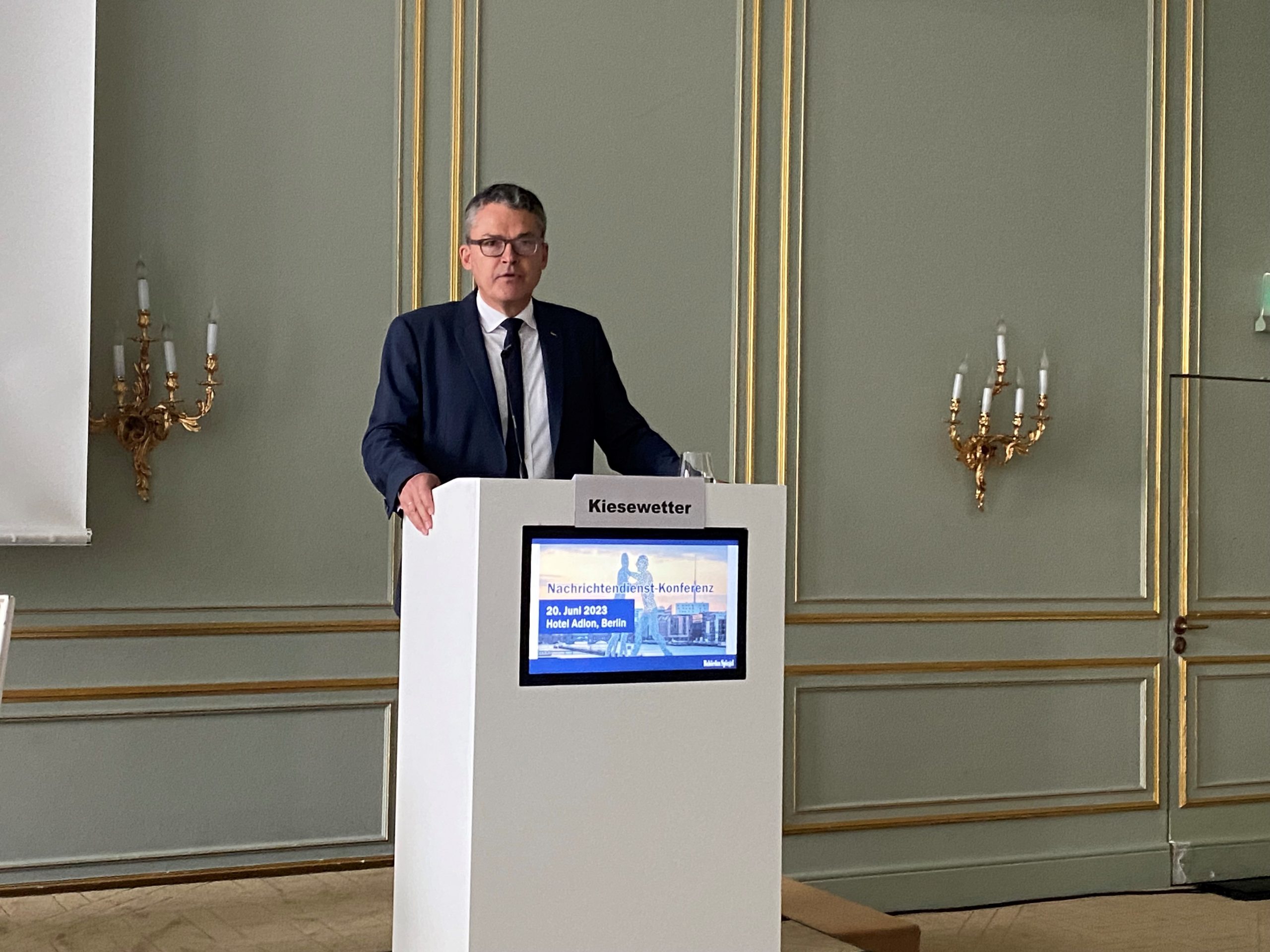 Kiesewetter fordert Bedrohungsgesamtrechnung und Technischen ...