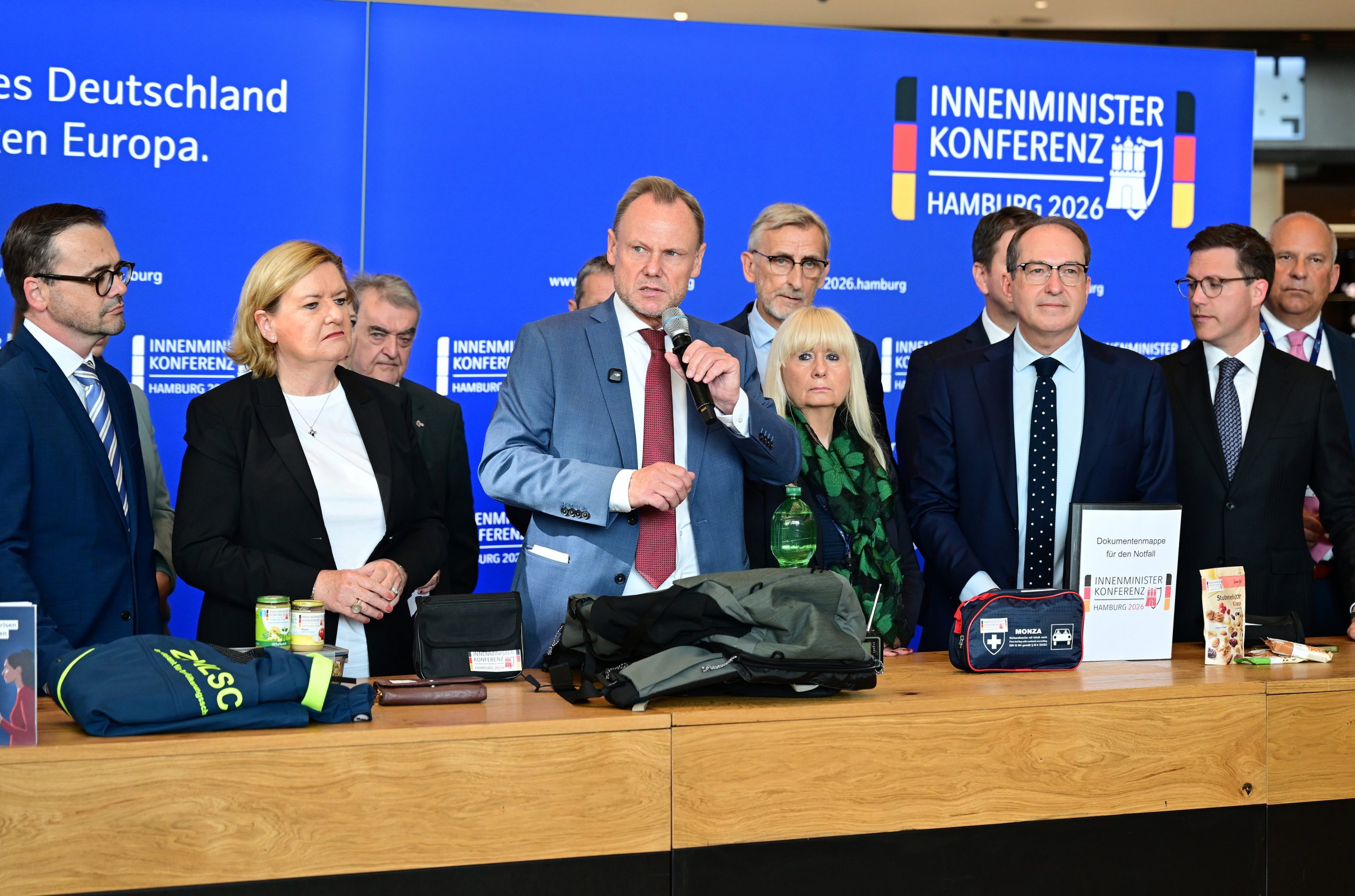 Gemeinsame Abwehr - Behörden Spiegel